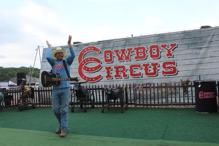 Danny Grant's Cowboy Circus gets crowds engaged at the fair ...