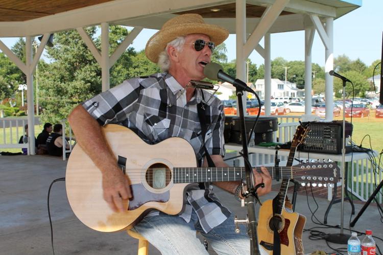 Outdoor music is back for the summer | Music | cecildaily.com
