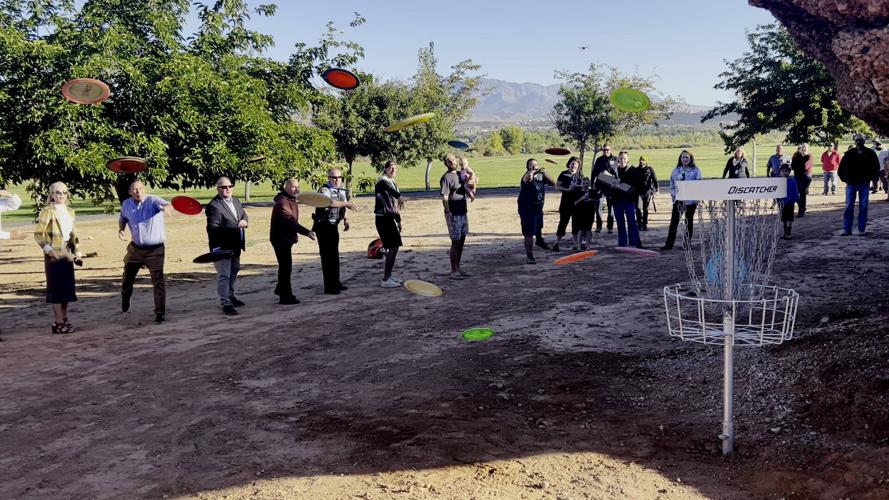 St. George officially opens newest 18-hole disc golf course | Local ...