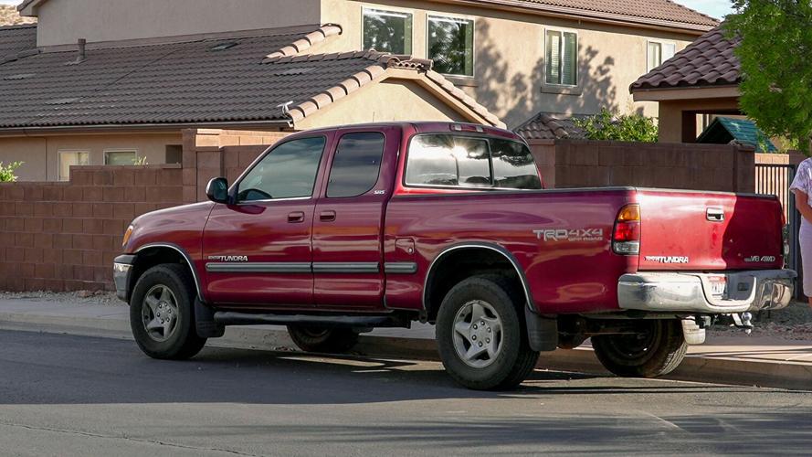 Man reportedly breaks arms, legs in St. George motorcycle crash | Local ...
