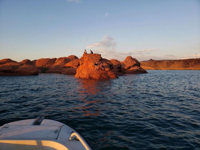 ‘Chaos’ unfolds at Sand Hollow after windstorms strand boats and ...