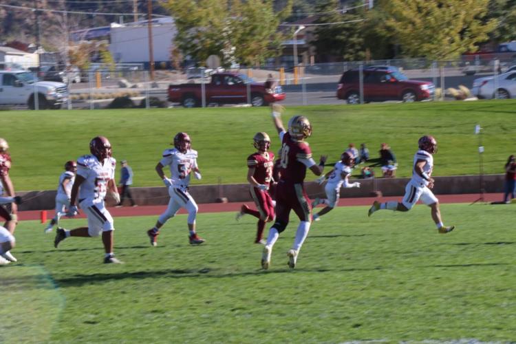 4A football playoffs: Cedar Reds shut out Logan for 1st-round win ...