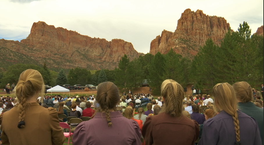 After the rain: Hundreds gather in remembrance of Hildale flood victims ...