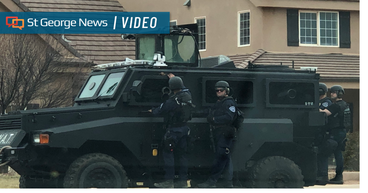 Suspect surrenders to police after 3-hour standoff with SWAT in Little ...