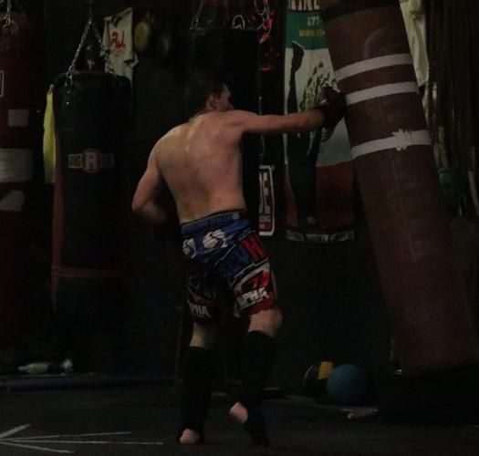 Pro MMA fighter Crawford to vie for lightweight title in Hurricane ...