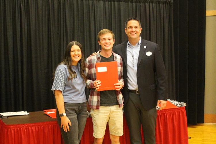 Chick-fil-A hands out nearly $100K in scholarship money to team members ...