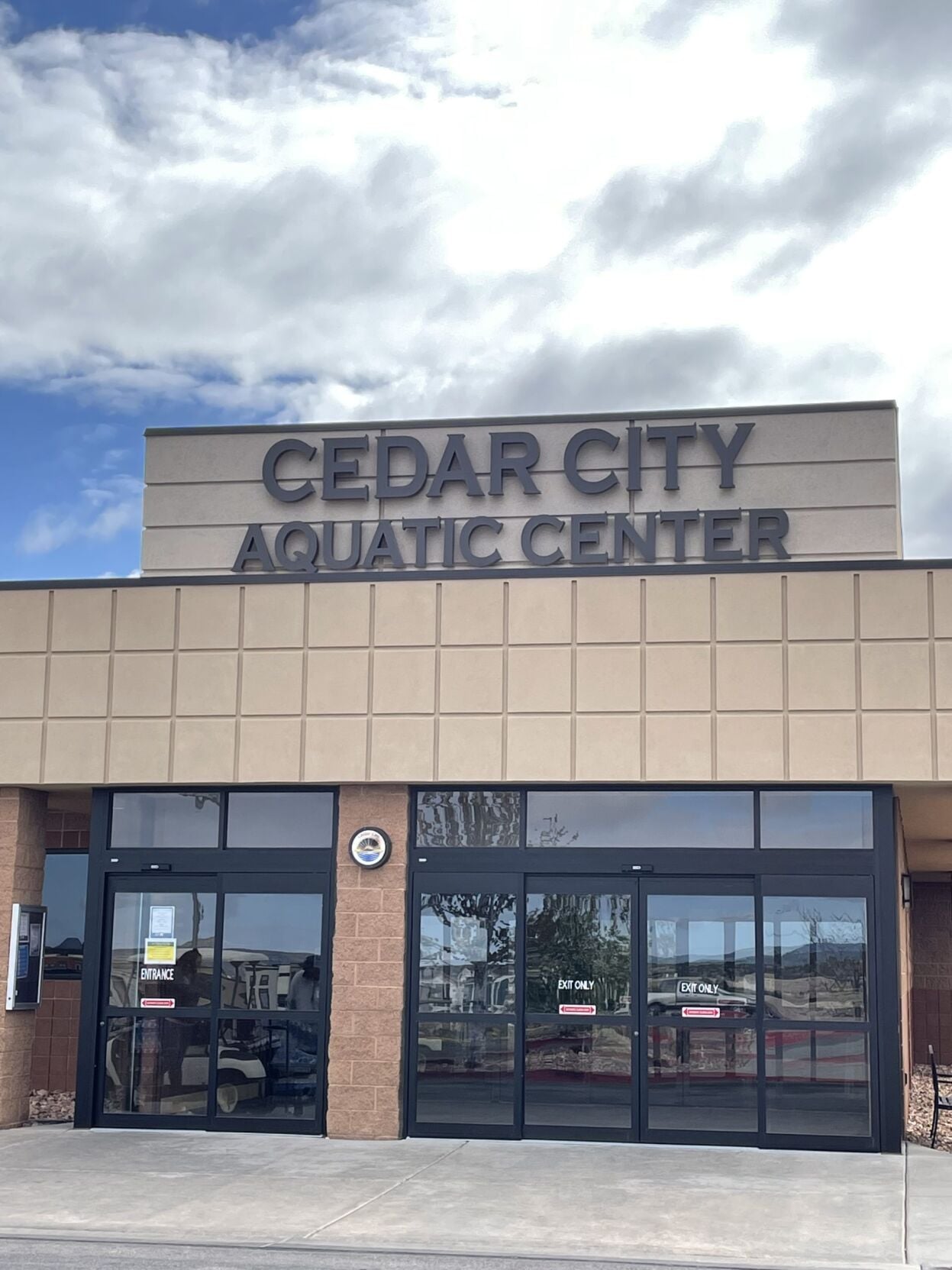 Cedar City applauds lifeguards, patrons involved in lifesaving efforts ...