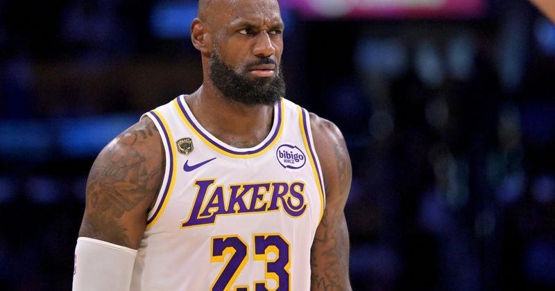 NFL teams shoot their shot with free agent LeBron James after Lakers ...