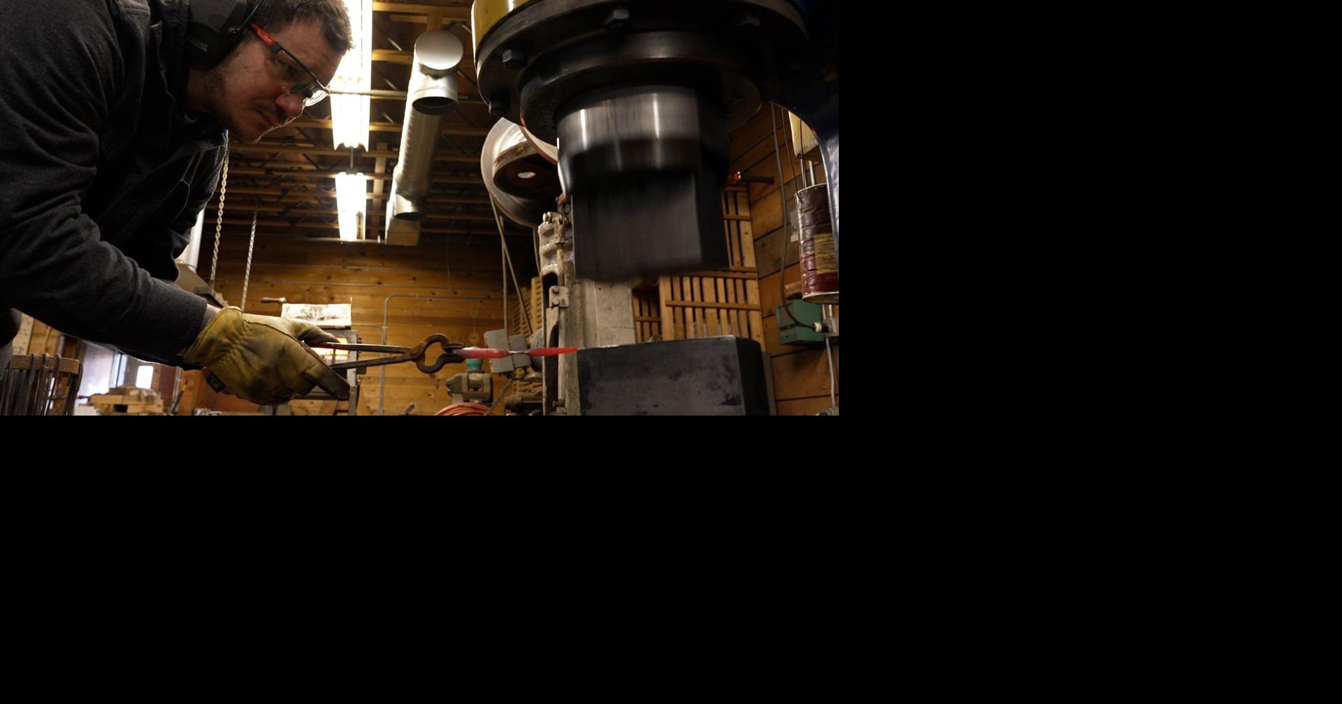 World famous metal artist lives in Bend after fleeing Russia | In Focus ...