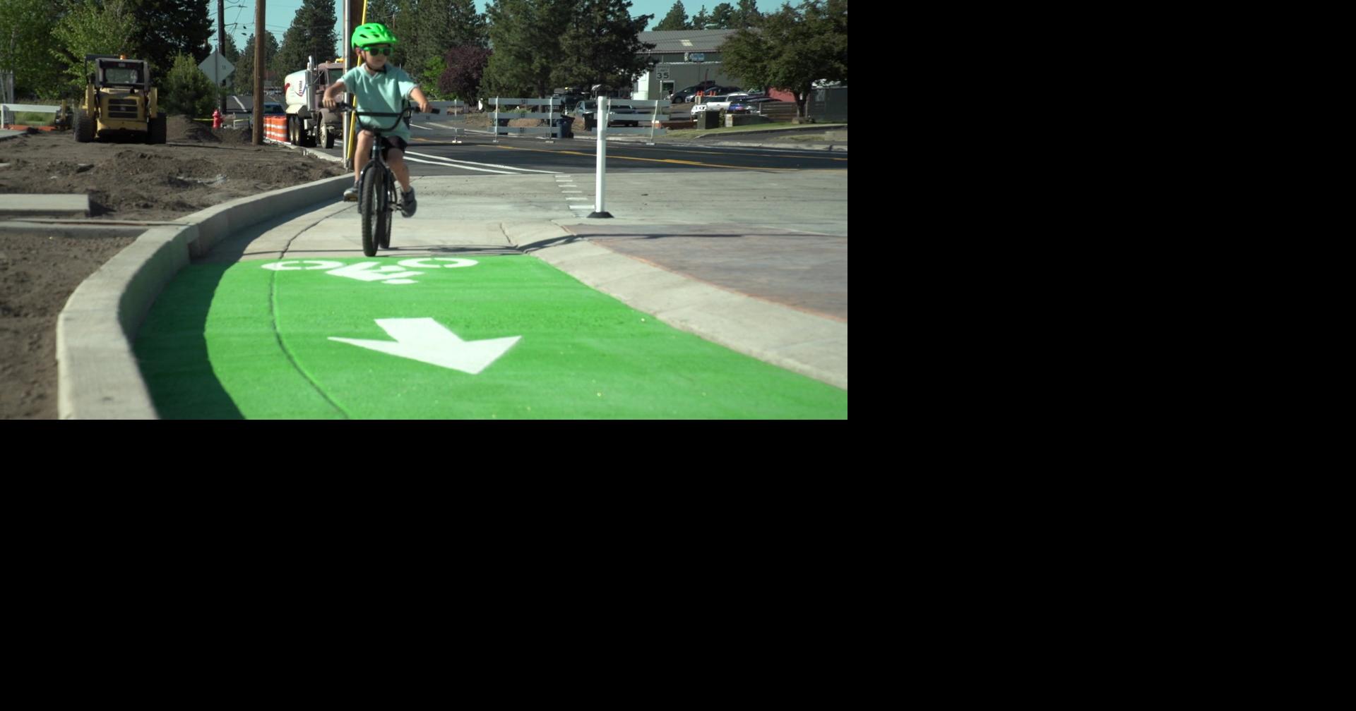 Bend's 1st roundabout with protected bike lane now open | Central ...