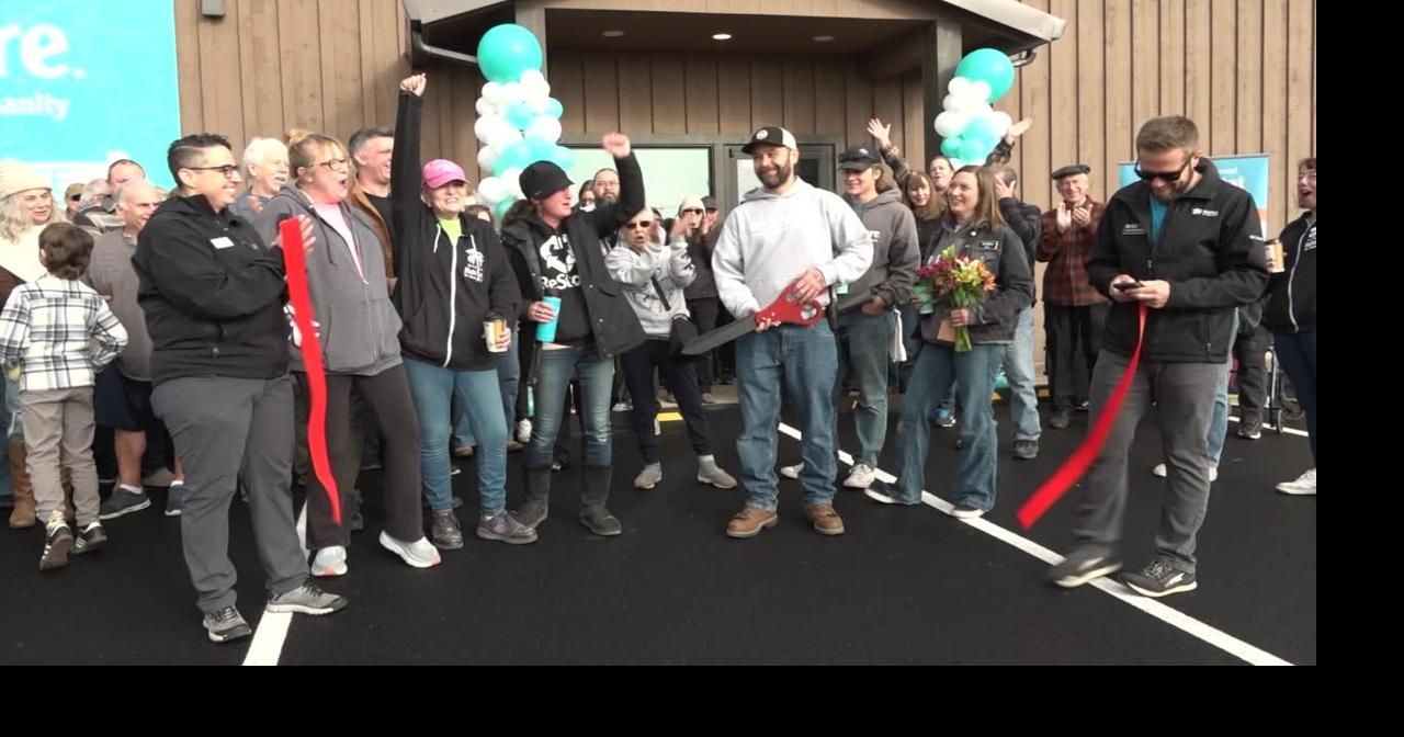 Habitat reopens Redmond ReStore after 5 years | Redmond News ...