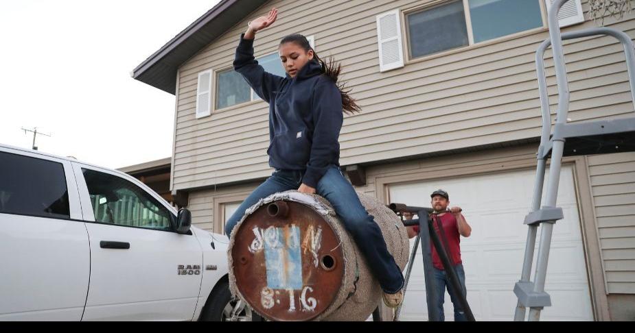 Oregon's Najiah Knight aims to be 1st woman at bull riding's top level ...