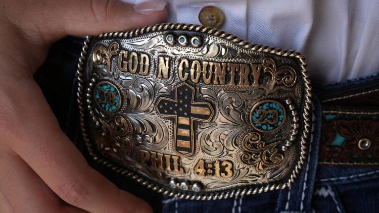 Oregon's Najiah Knight aims to be 1st woman at bull riding's top level ...