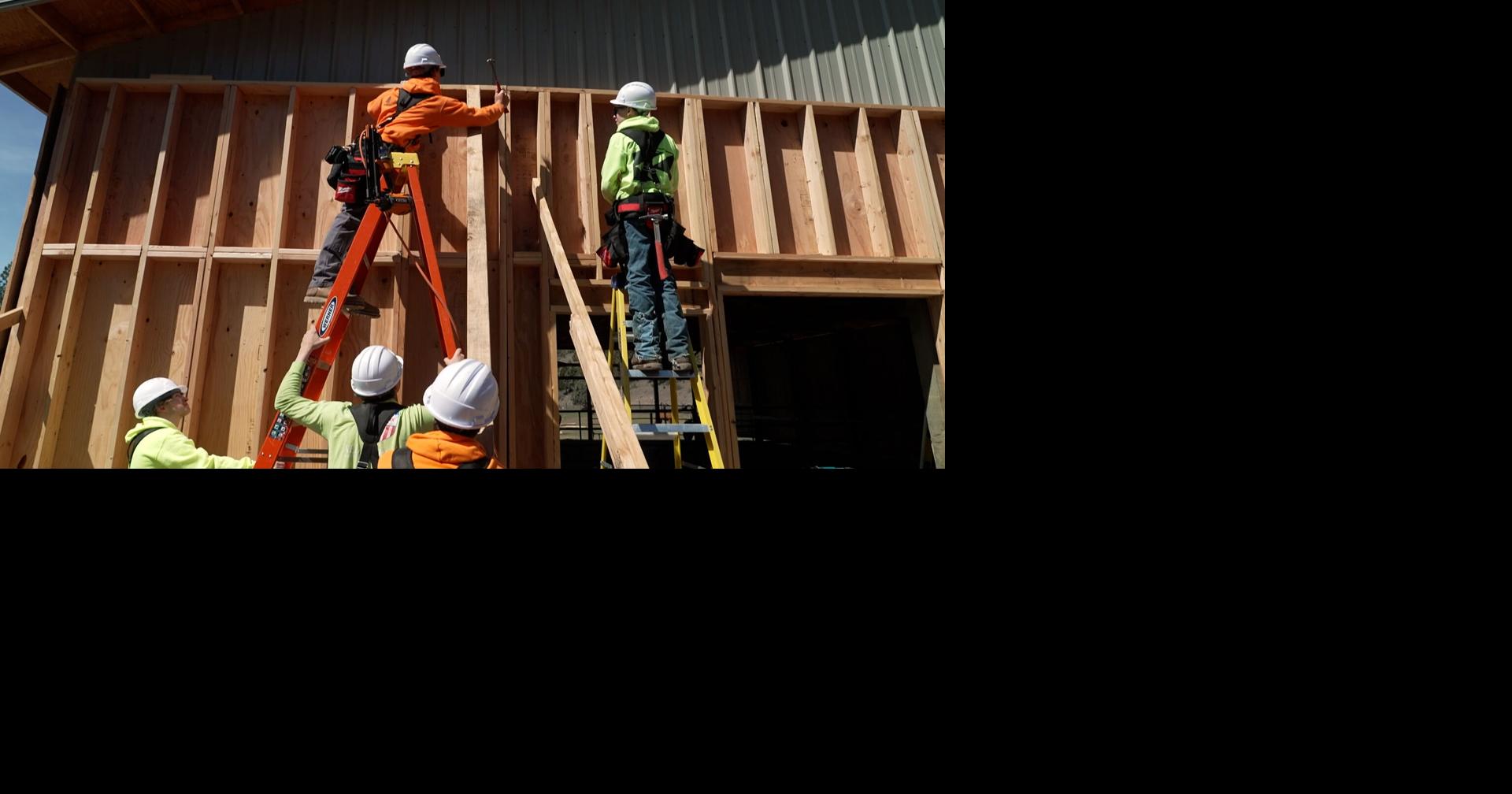 Crook County HS construction students build for community | In Focus | centraloregondaily.com