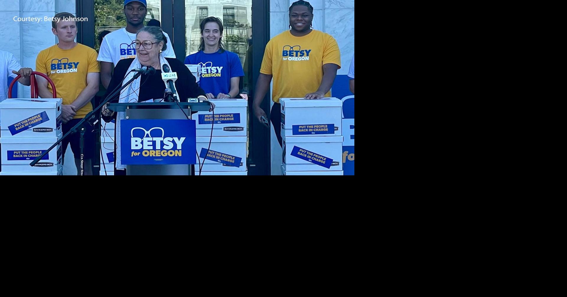 Betsy Johnson delivers signatures for Oregon gubernatorial election ...