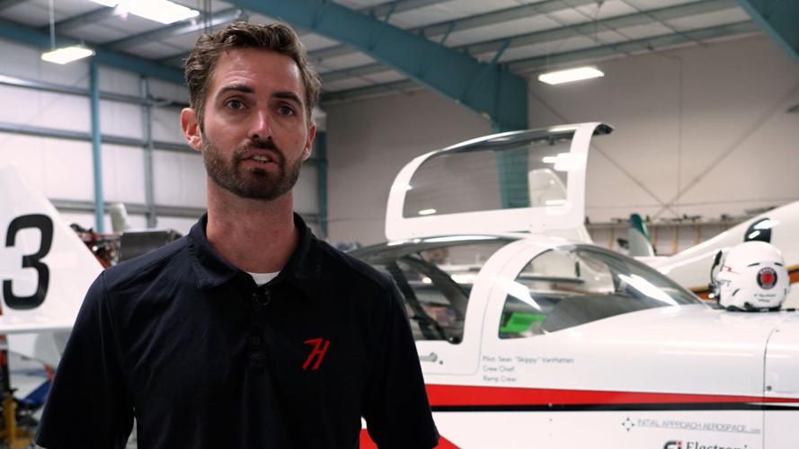 Racing airplanes at 400 mph: Central Oregon pilot explains what it ...