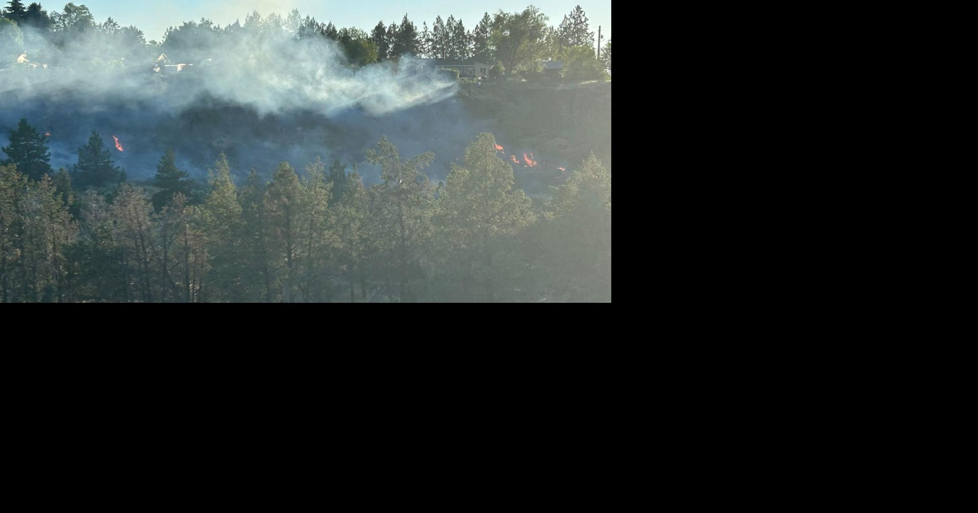 Fire burns in Redmond's Dry Canyon | Central-oregon-daily ...