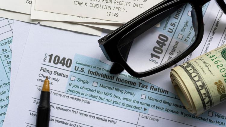 IRS notice delays tax refunds without bank info | Consumer ...
