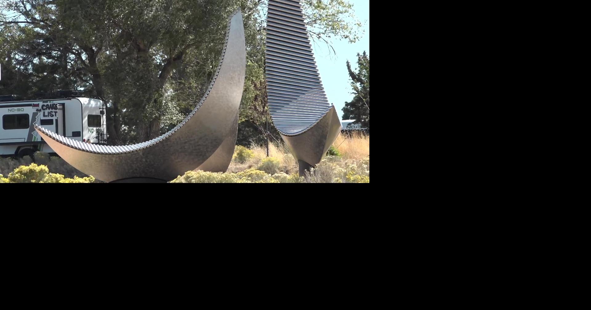 Answering the question: Who pays for Bend roundabout art? | Central ...