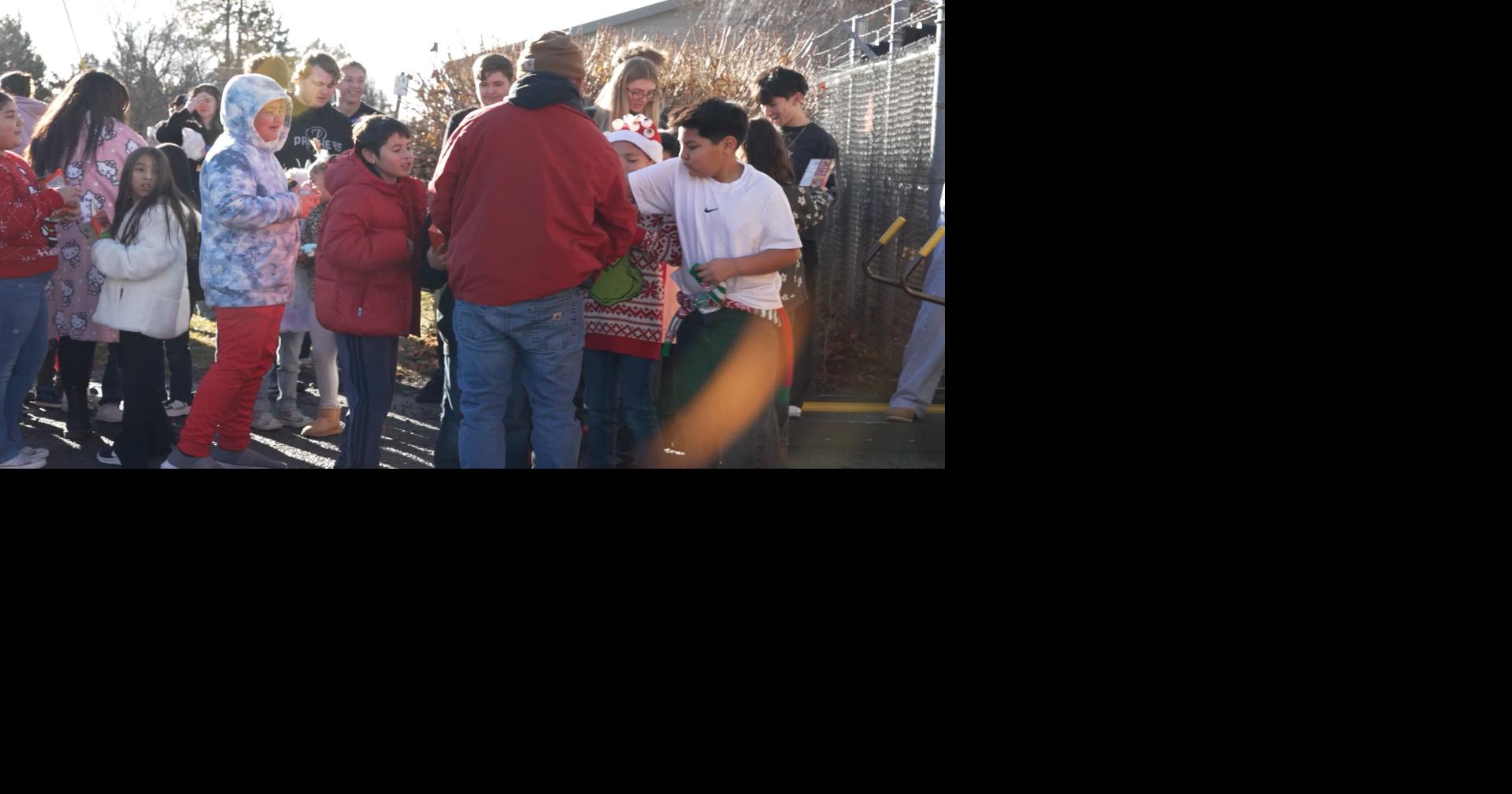Redmond students collect 2,720 pounds in food drive | Redmond News ...