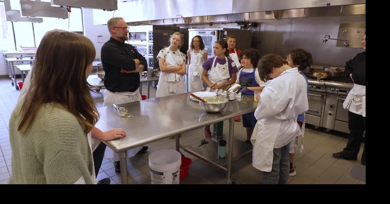 Kids learn kitchen basics at COCC cooking summer camp | In Focus ...