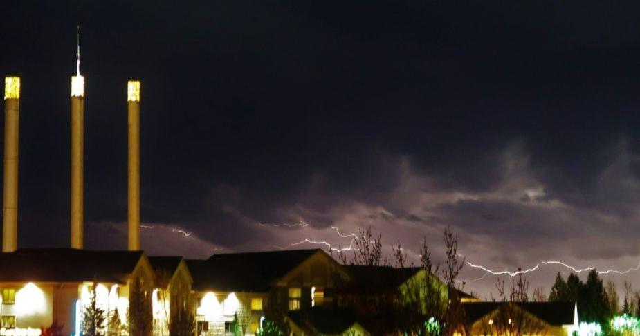 Your photos and video of last night's Central Oregon lightning storm ...