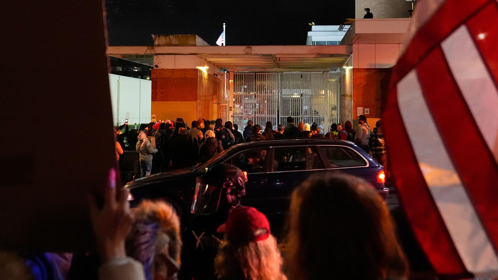 Protesters vent outrage over the immigration enforcement shootings in ...