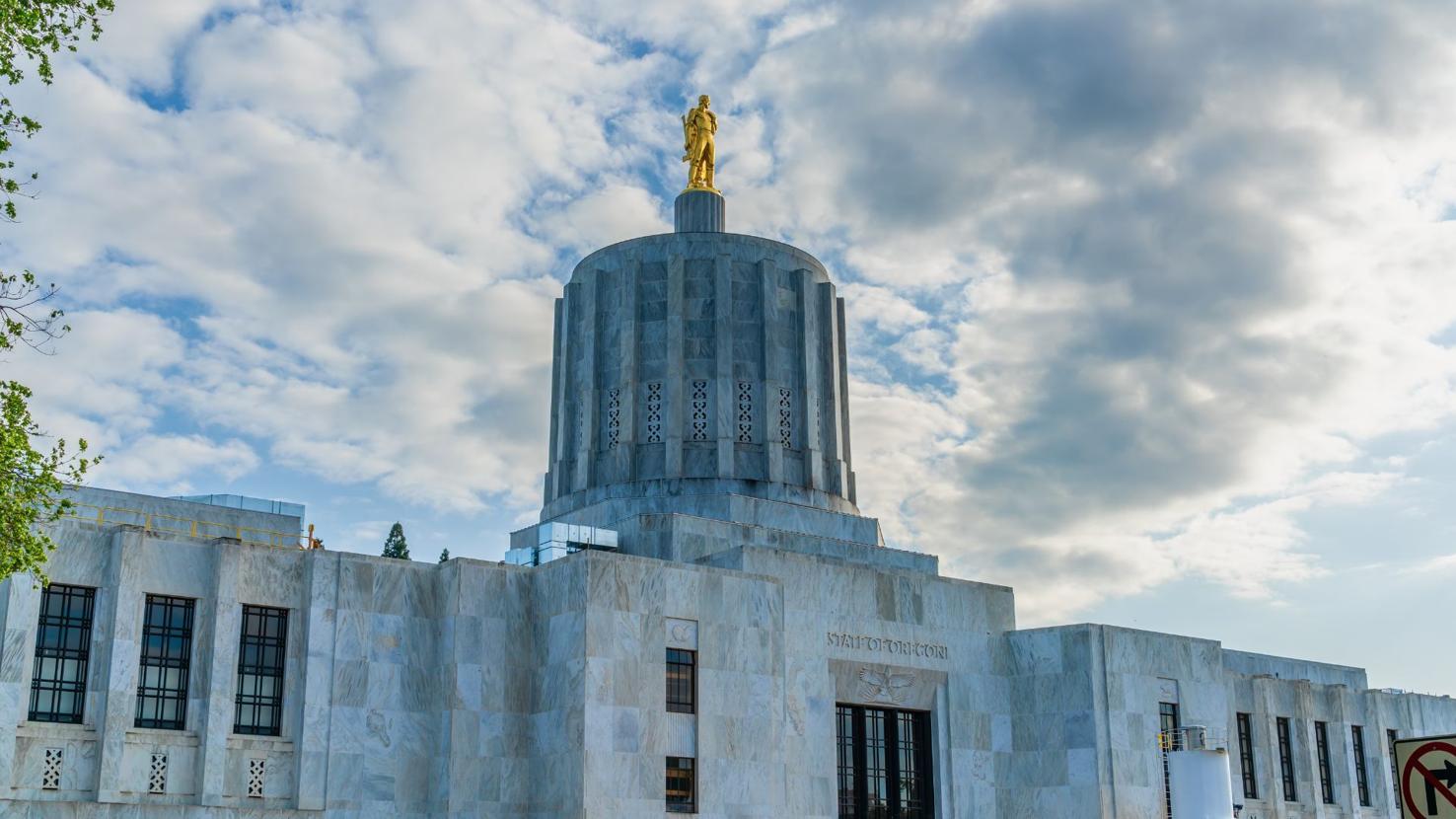 New Oregon laws taking effect on Jan. 1, 2026 | Oregon / Northwest ...