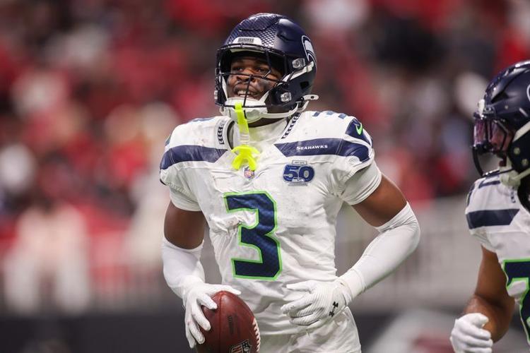 Nick Emmanwori gloats over basketball prediction coming true | Seattle ...
