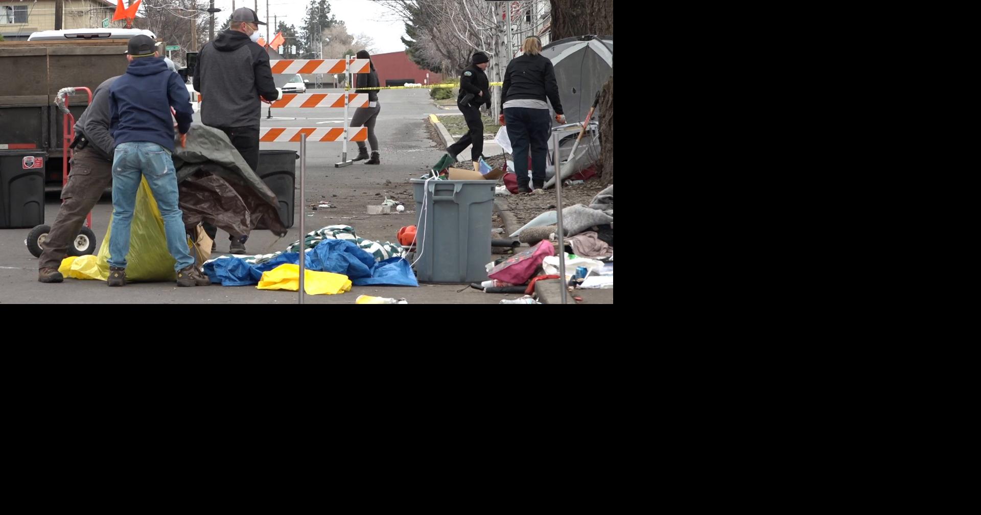 Crews begin clearing out 2nd Street homeless camp in Bend | Central ...