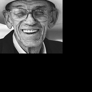 David E. Miller | Obituaries | cgsentinel.com