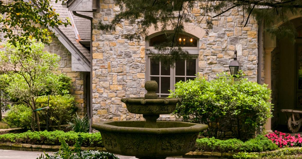 A Storybook Adventure: The Davis Home | Charm at Home | charmeasttexas.com