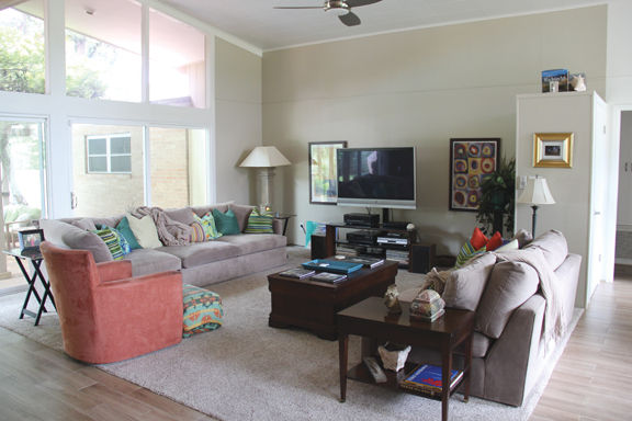 CHARMED LIVING: Open and modern | Charm at Home | charmeasttexas.com