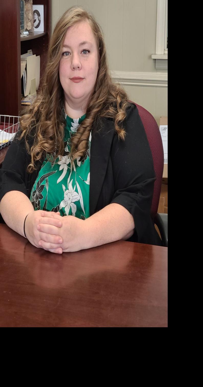 Mitchell takes oath as notary public | News | chathamstartribune.com