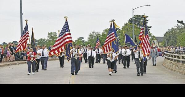 Memorial Day Parade, flyover, and service a sober reminder | Top ...