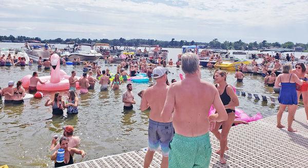 Hundreds gather at Lake Chetek sandbar for Lake Fest | Sports ...