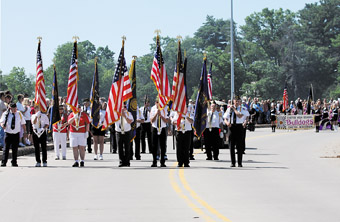 Color guards lead parade | Top Stories | chetekalert.com