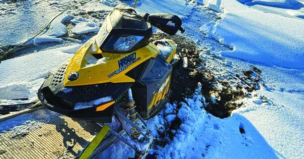 Don’t break the ice: two sleds pulled from Chetek Chain of Lakes | Free ...