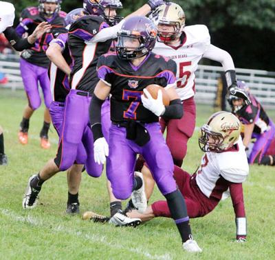 Bulldogs go 'Bear hunting', blowout Barron 57-7 | Sports | chetekalert.com