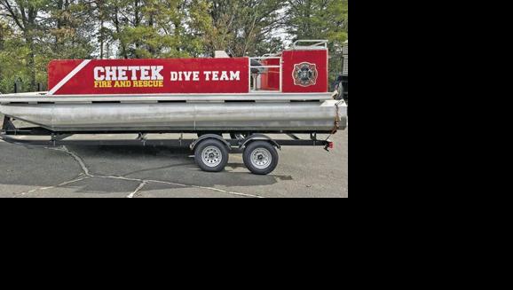 Chetek Fire and Rescue pontoon gets a fresh look | Free News ...