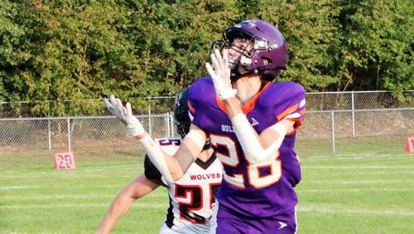 ‘Dogs drop season opener to Manawa 42-7 | Chetek-Weyerhaeuser Area ...