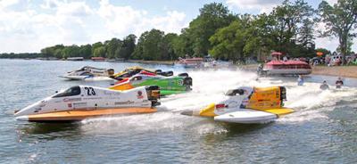 120+ mph powerboats hitting Lake Chetek at Hydroflites show site | News ...