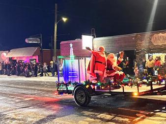 Chetek’s Santa Day makes season bright | Free News | chetekalert.com
