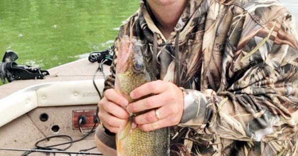 Chetek visitor catches 29-inch walleye | Sports | chetekalert.com