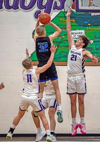 Comets blast Bulldogs 85-41 | Cameron Schools | chetekalert.com