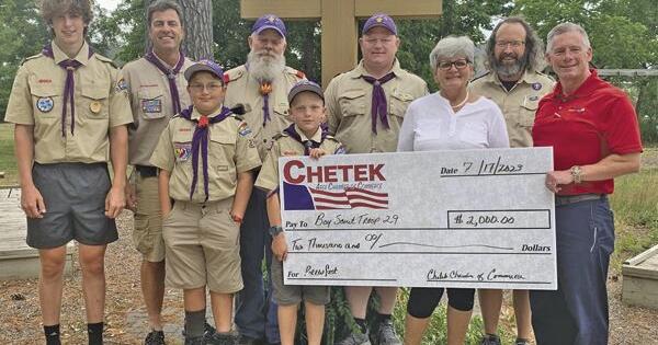 Chamber presents $2,000 to Chetek boy scouts | Free News | chetekalert.com
