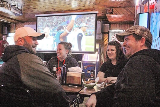 Chetek residents tune into Super Bowl LII, cheer on Eagles | News ...