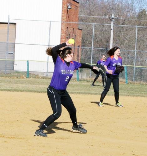 ‘Dogs sputter against St. Croix Falls, Cadott | Sports | chetekalert.com