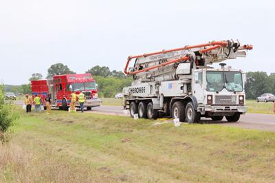 Truck drive shaft breaks, creates slick on Hwy. 53 | Top Stories ...