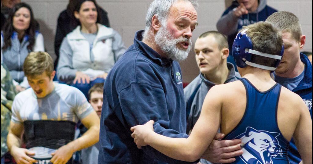 Longtime coach Kim Hogan takes helm of wrestling team | Archives ...
